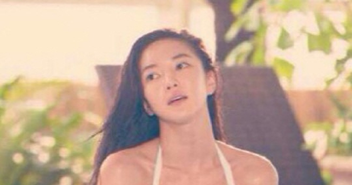 NS윤지 앨범 재킷 사진 공개..풍만한 가슴라인 "몸매, 이정도였어?"