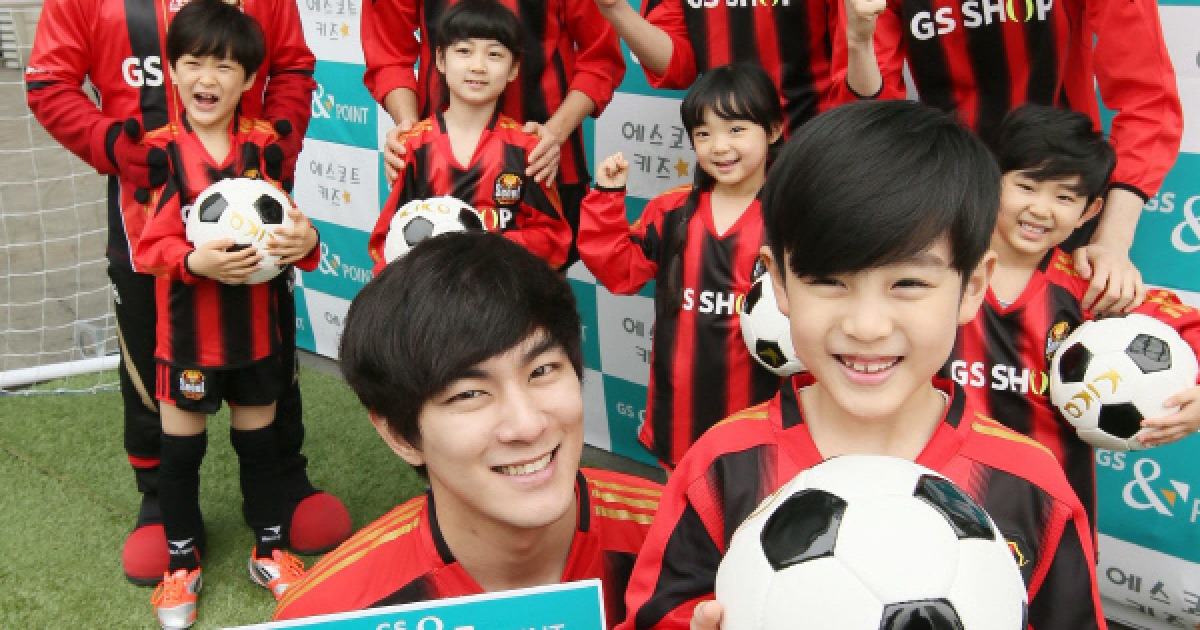 [포토뉴스]FC서울 홈경기 '에스코트 키즈' 뽑아요