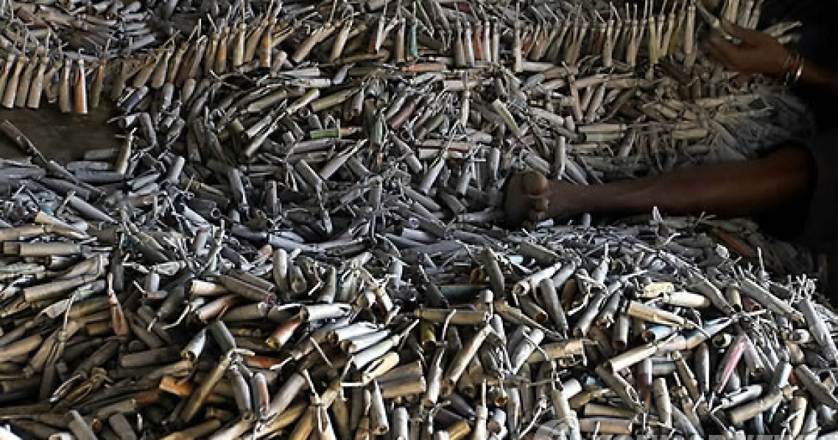 SRI LANKA FIRECRACKERS MANUFACTURE