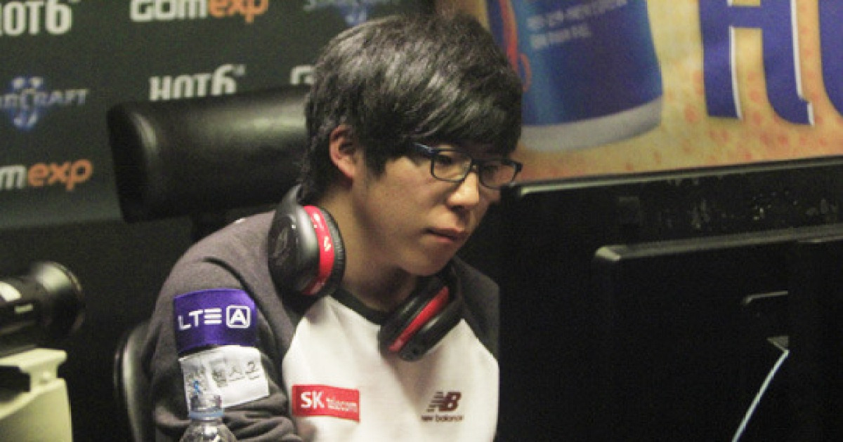 SK텔레콤 정경두, 박수호 꺾고 생애 첫 GSL 코드S 16강 진출