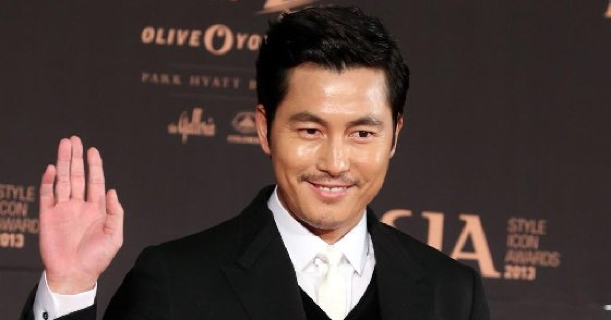 정우성 30대 일반인과 열애 확인 중