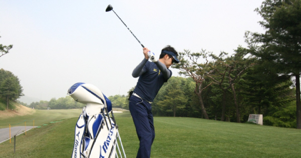 [골프 IN&OUT] 미즈노 JPX EZ, "잘생겼다"