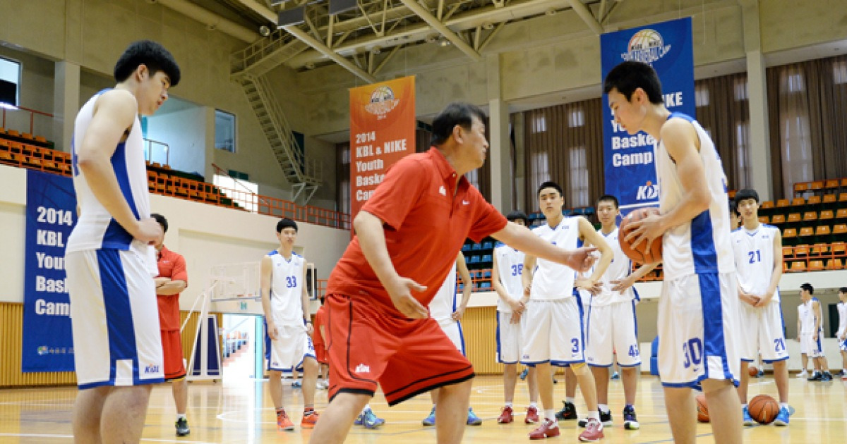 [KBL & NIKE 유스 캠프] 박인규 캠프장, 유망주에게 남긴 한 마디는?