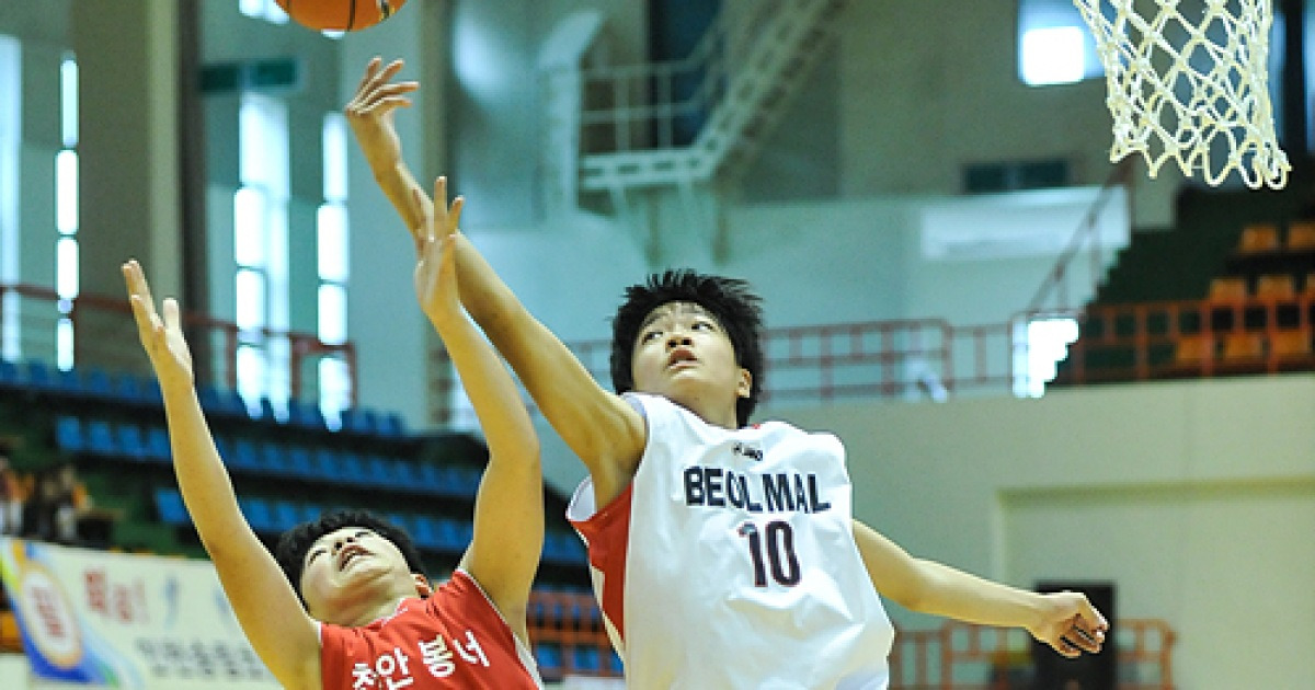 [KBL총재배 어린이농구] 벌말초 김도은'리바운드에 적극 가담'