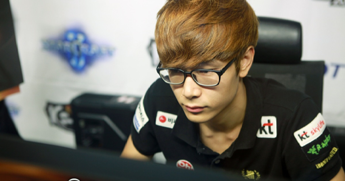 [KeSPA컵]KT 주성욱, 예언자-점멸 추적자 콤보로 승리(2세트)