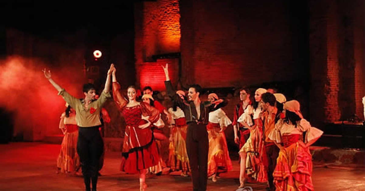 ITALY DANCE