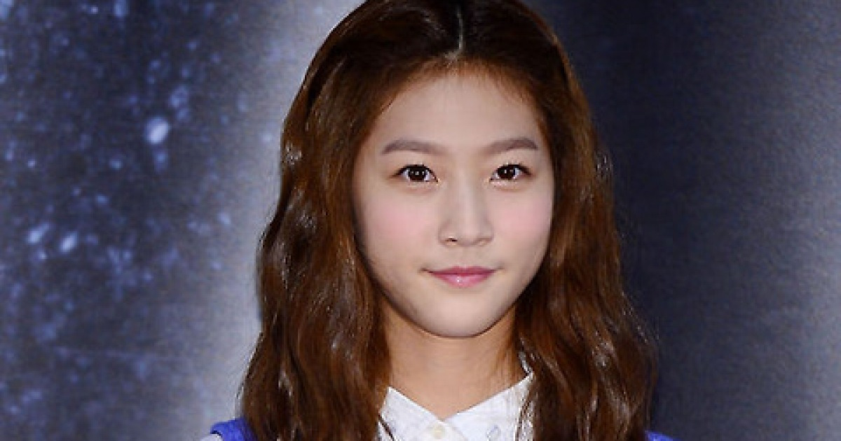 [사진]김새론,'인형 미모를 뽐내며'