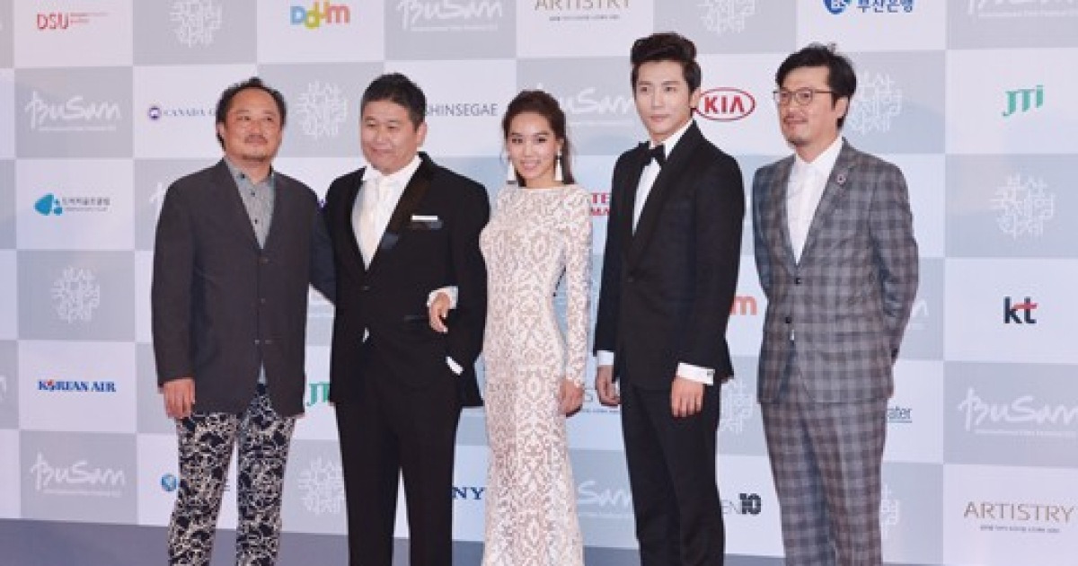 [T포토] 한강블루스 "쫙 빼입고 왔어요"(19th BIFF)