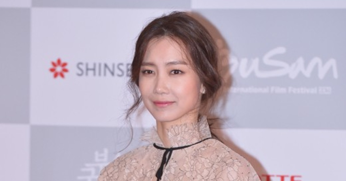 [T포토] 신현빈 '노출 없어도 아름다워'(19th BIFF)