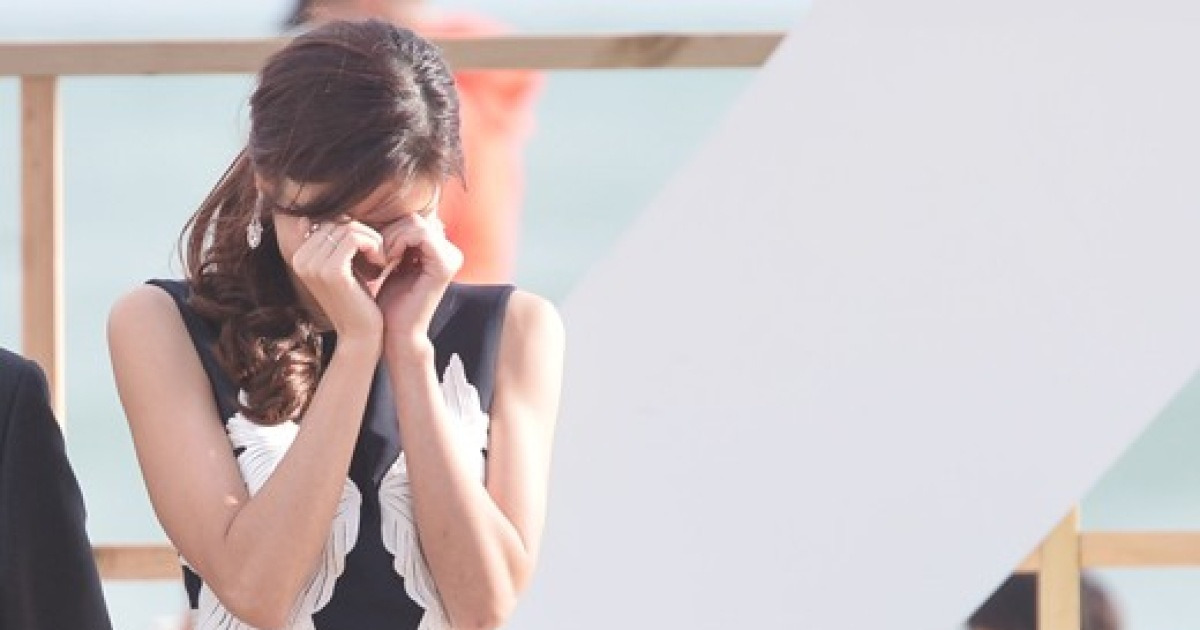 [T포토] 김규리 '수줍은 하트 고백'(19th BIFF)