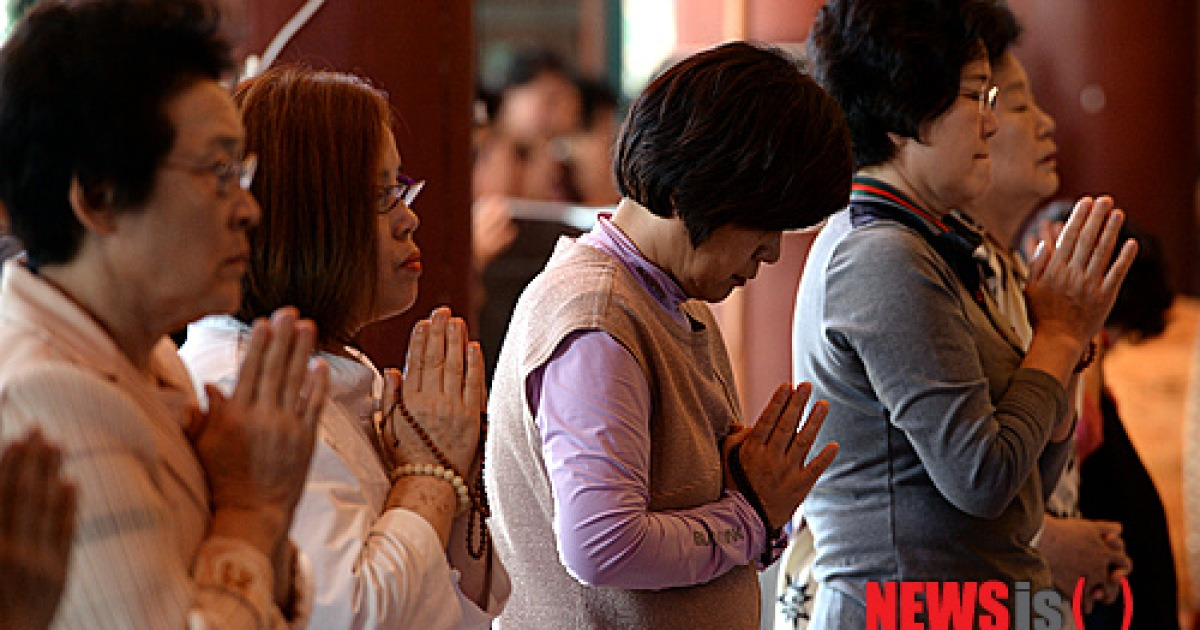 기도하는 어머니