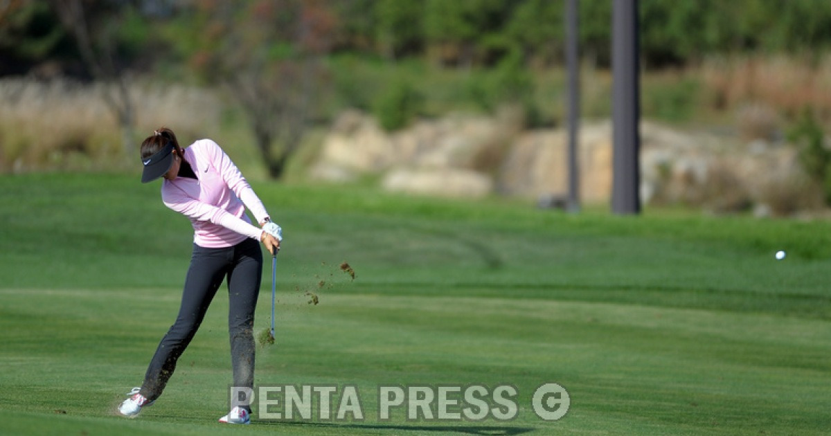 [포토] 미쉘 위 - 2014 LPGA 하나 외환 챔피언십 2라운드 (19)