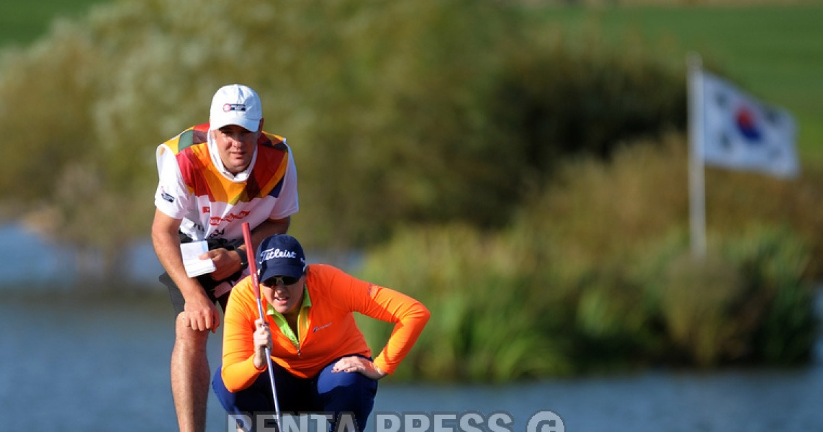 [포토] Amelia Lewis - 2014 LPGA 하나 외환 챔피언십 2라운드 (32)