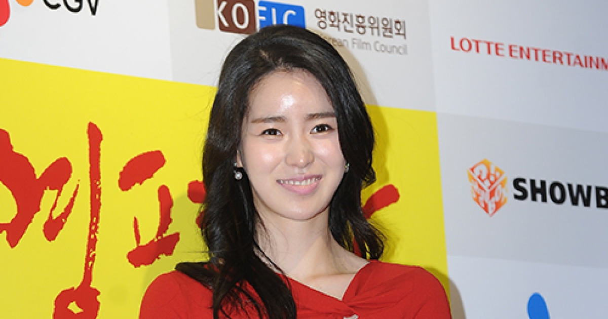 임지연 '수줍은 레드' [MBN포토]