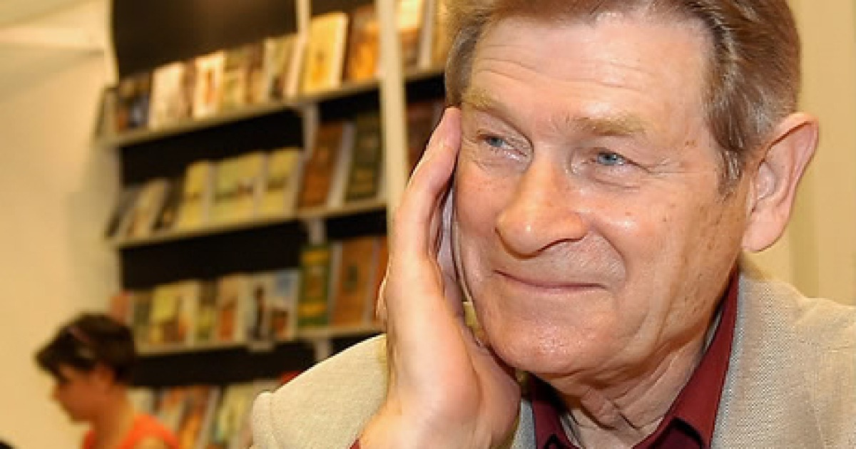 FILE POLAND OBIT STANISLAW MIKULSKI