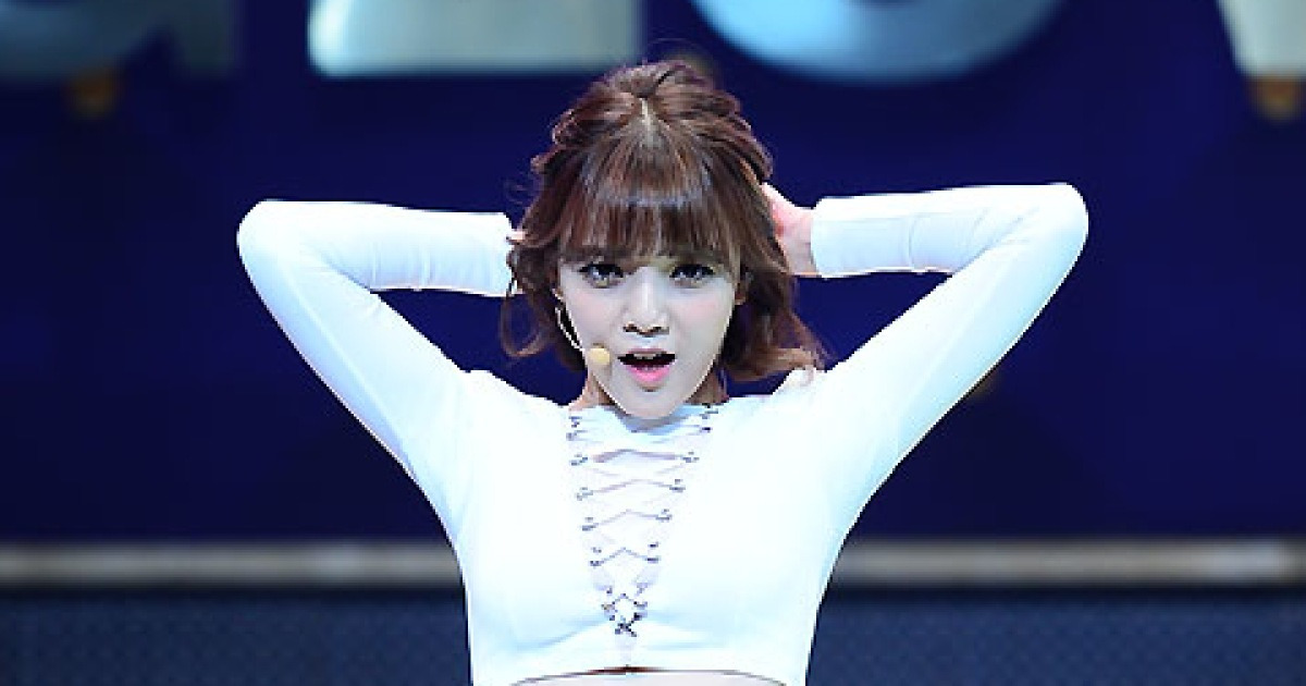 AOA 지민 '매끈한 복근에 드러나는 앙상한 갈비뼈' [MK포토]