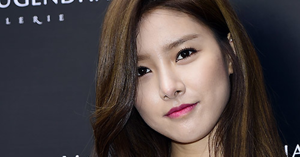 [bnt포토] 김소은, 부드러운 미소로 손인사~