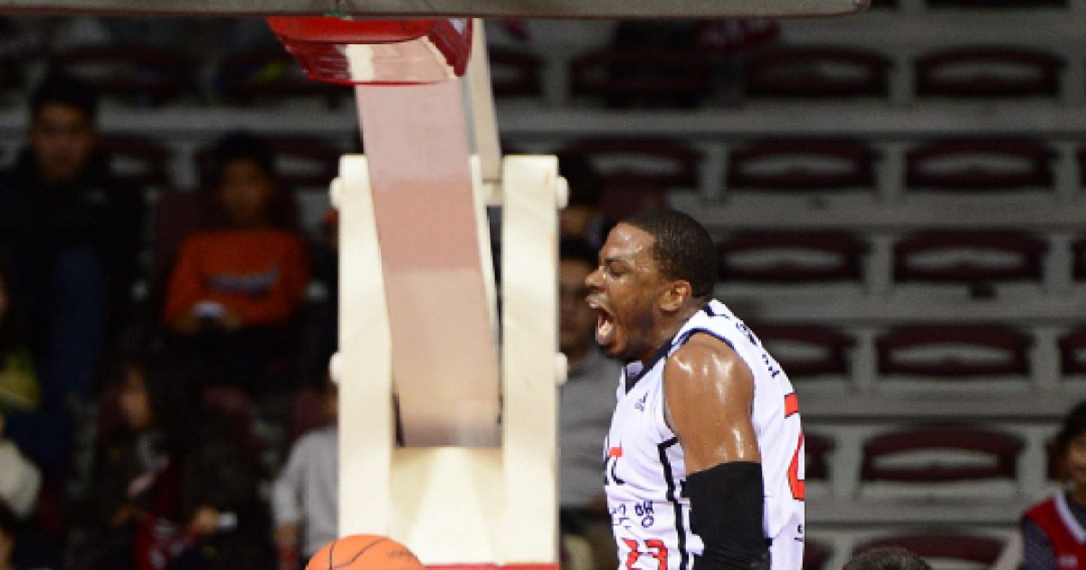 '2연승' kt, KGC 83대68로 제압하고 단독 6위