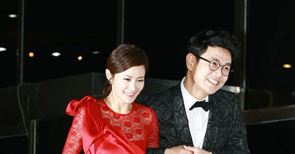 [bnt포토] 김지민-김대희, 플래시 세례 받으며~ (KBS 연예대상)