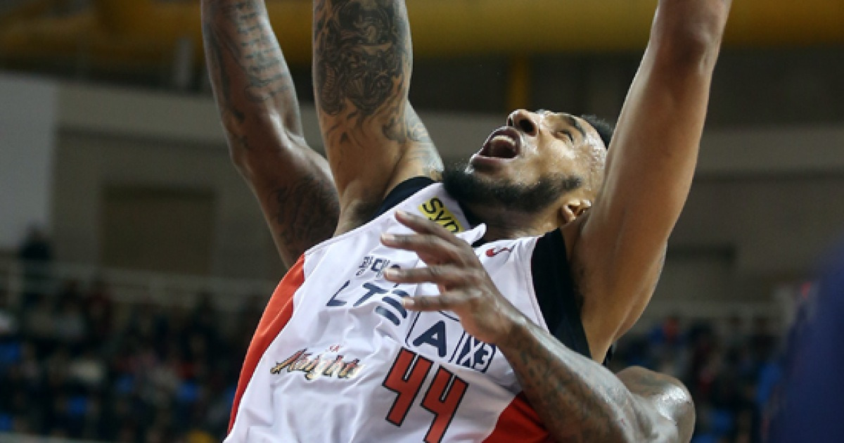 [KBL] 심스,'뒤에 누구 있어?'