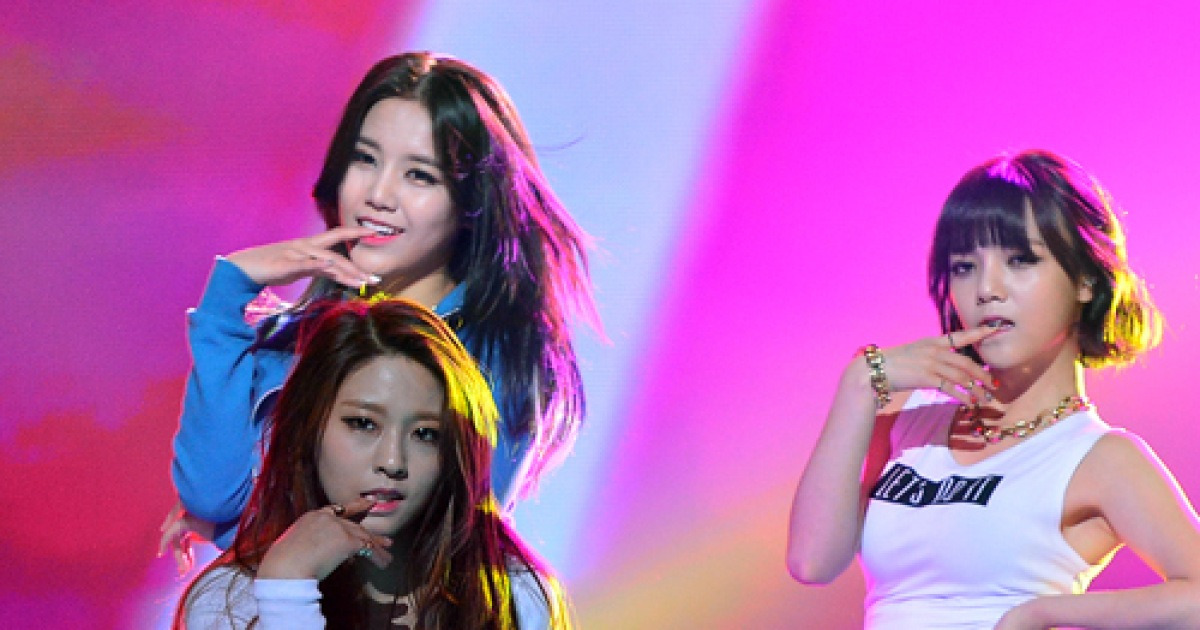 [포토엔]AOA 설현-지민, CG가 필요없는 무보정 S라인(KBS 가요대축제)