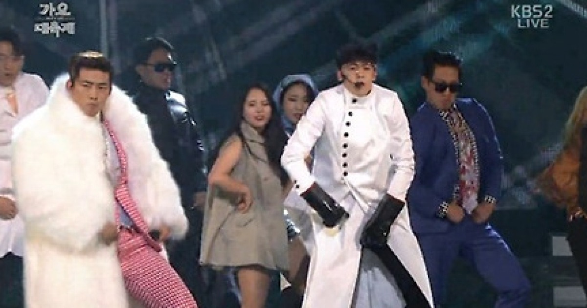 'KBS 가요대축제' 2PM 장우영, 파격 삐에로 분장 '미친거 아니야'