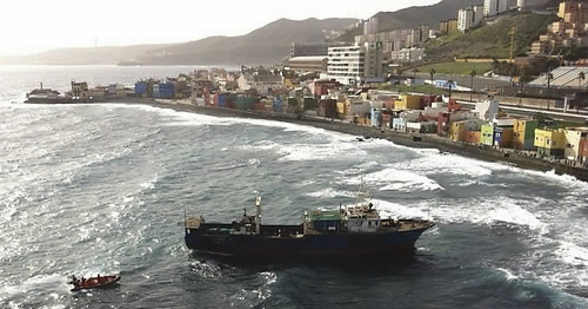 SPAIN STRANDED BOAT