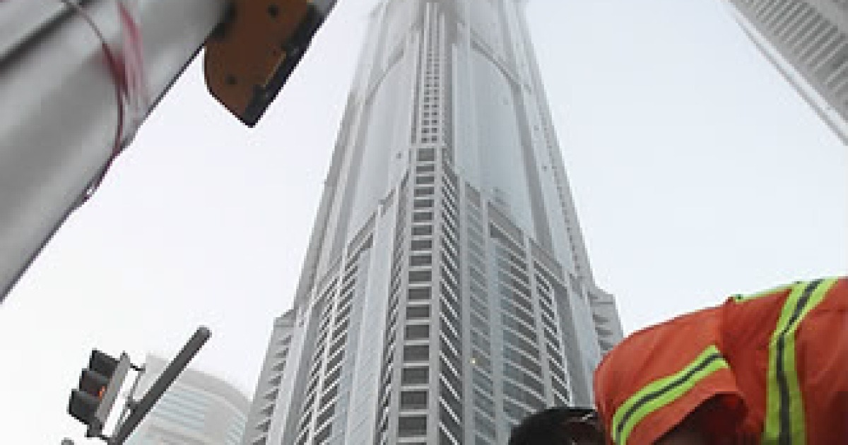 UAE TORCH SKYSCRAPER FIRE