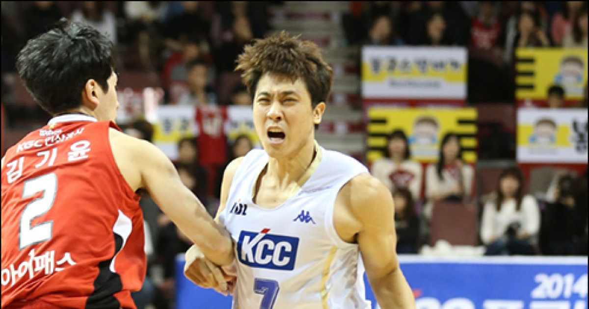 '전통의 명가' KCC 10연패..악몽의 끝은 어디?