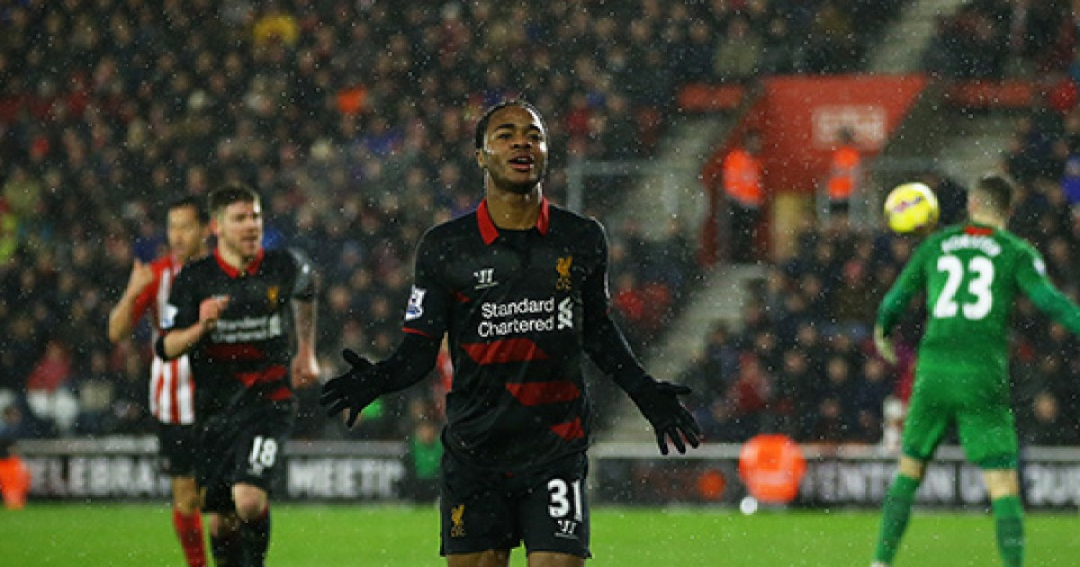 [EPL 26R] '스털링 쐐기골' 리버풀, 사우샘프턴에 2-0 승..6위 도약