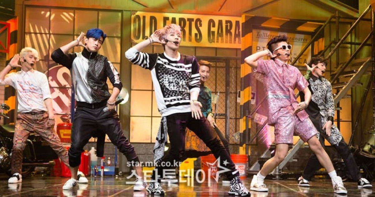 2PM 전원 JYP와 재계약, 2AM은 '각자의 길로..'