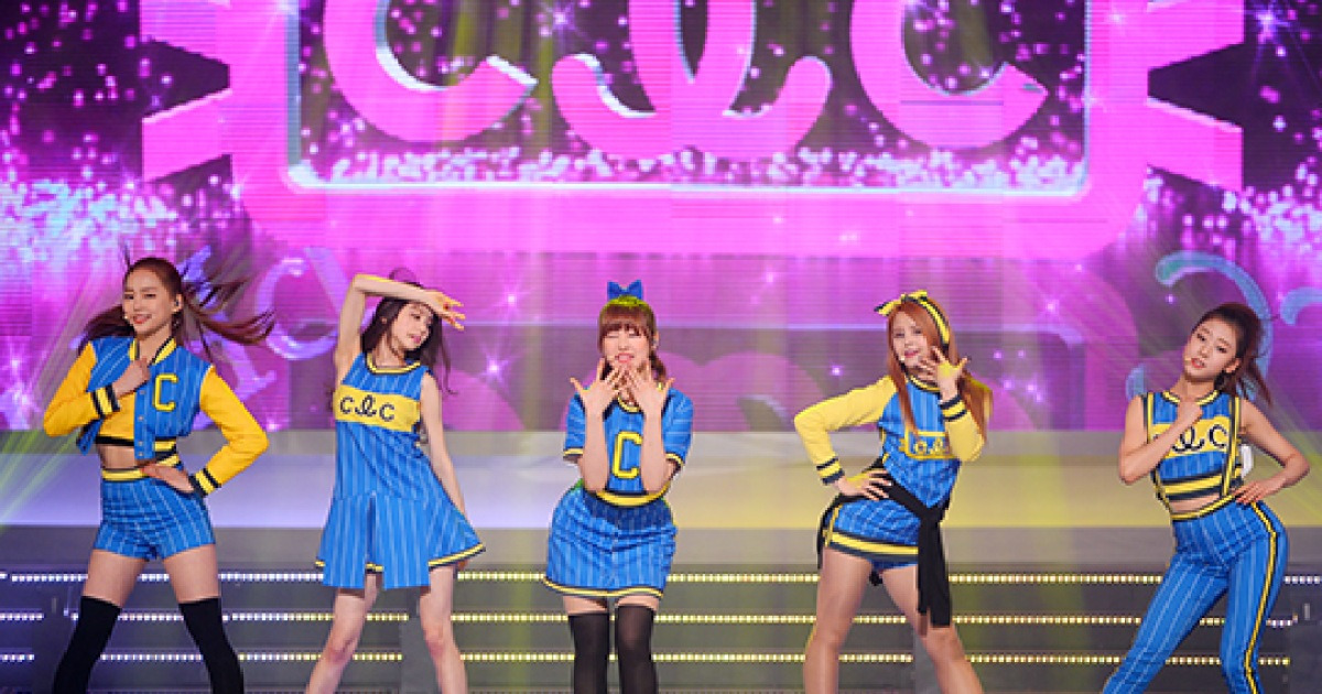 [TD포토] CLC '통통튀는 고양이같은 매력'