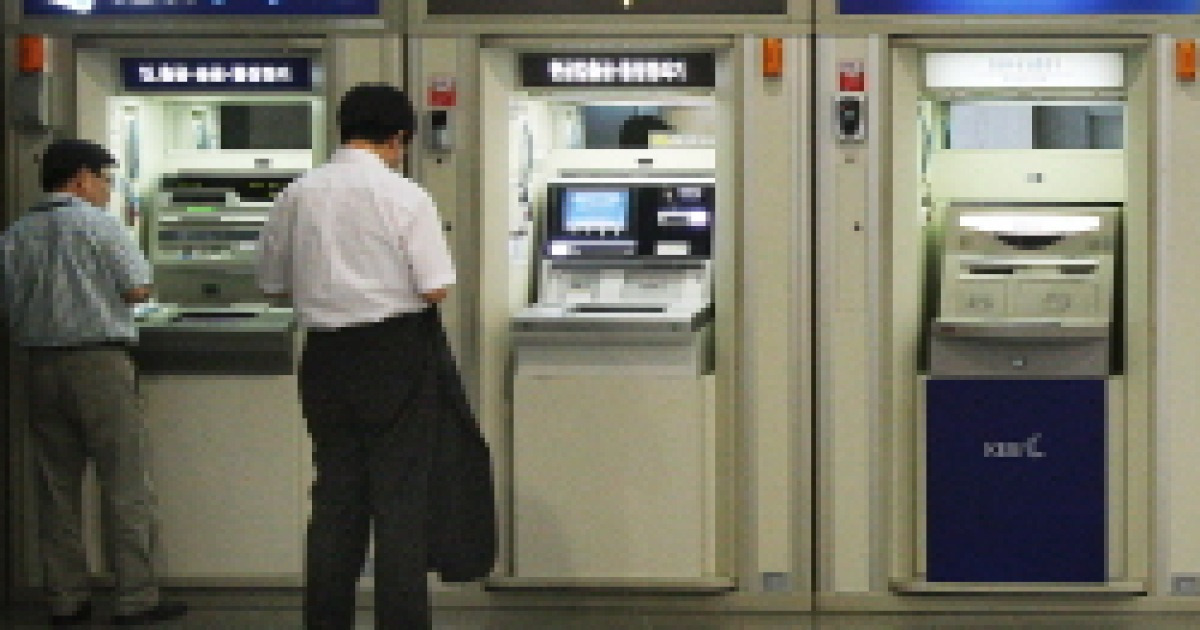 [오늘부터] 장기간 미사용계좌, CD·ATM 현금인출 1일 70만원으로 제한