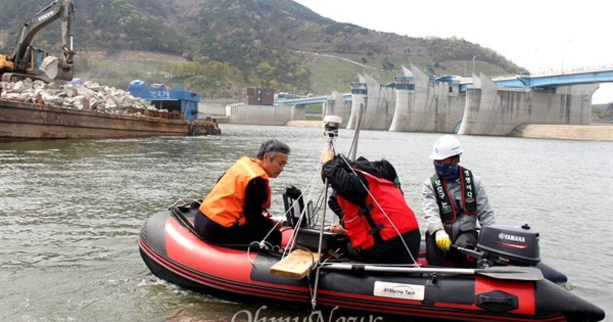 "함안보 바닥보호공 2~3m 주저앉았다"