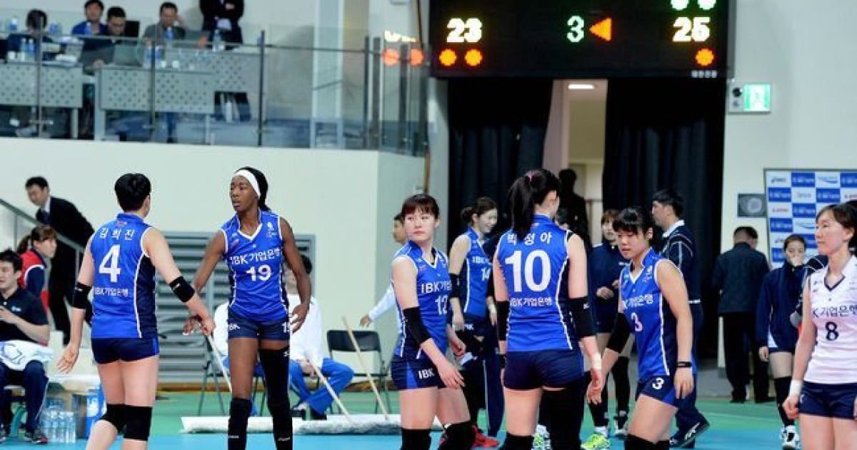 [사진]일본 NEC에 0-3 셧아웃 당한 IBK기업은행