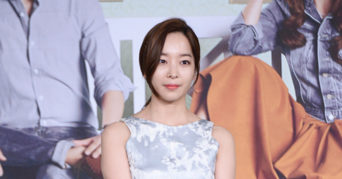 한이서 '군살 없는 S라인' [MBN포토]