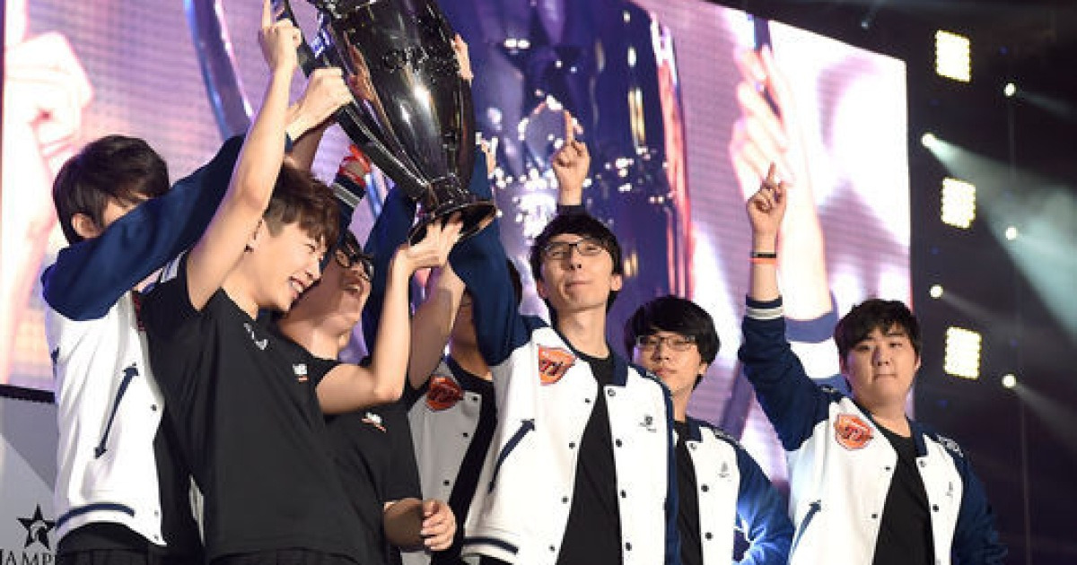 [사진]SKT,'GE 타이거즈 상대로 3-0 완승' (롤챔스)