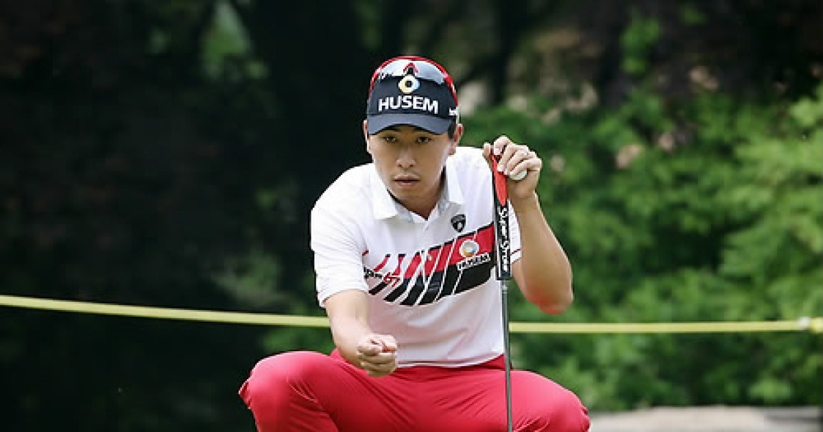 문경준 '신중하게'