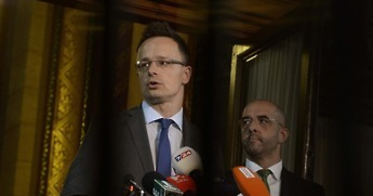 HUNGARY MIGRATION BORDER FENCE