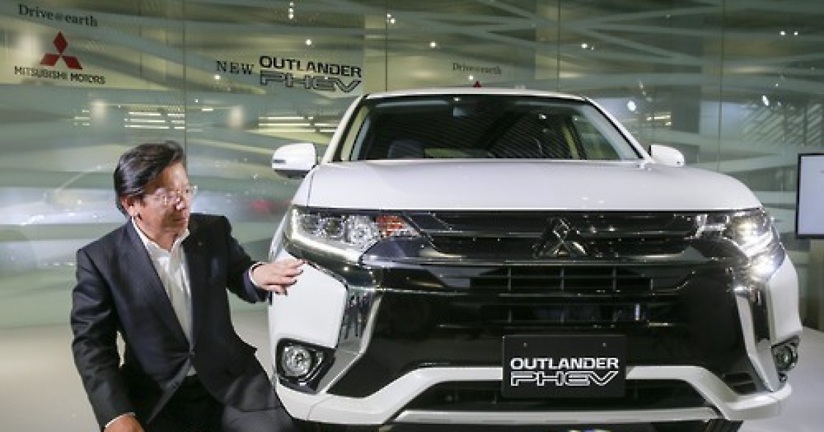 JAPAN AUTO MITSUBISHI OUTLANDER