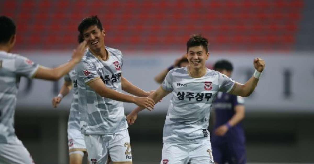 '이정협 1G·2AS' 상주, 서울E에 역전승.. 6연승