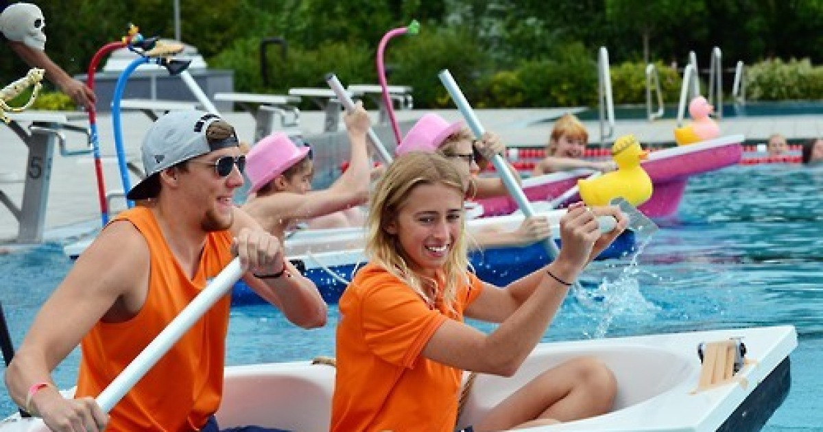 GERMANY CURIOSITIES BATHTUB RACING