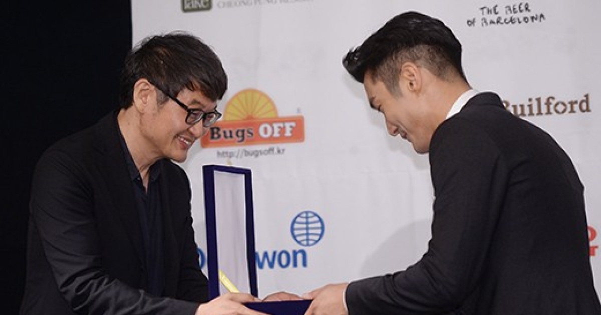 [T포토] 최시원 "홍보대사로 임명해 주셔서 감사합니다"(JIMFF)