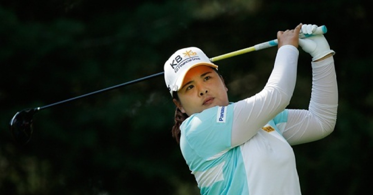 3타 줄인 박인비, 마이어 LPGA 2R 상위권으로