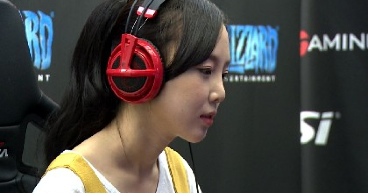 MSI배 스타2 여성부 리그(WSL) 16강 2경기, '얼굴마담' 의혹 벗어던진 모델 심채원