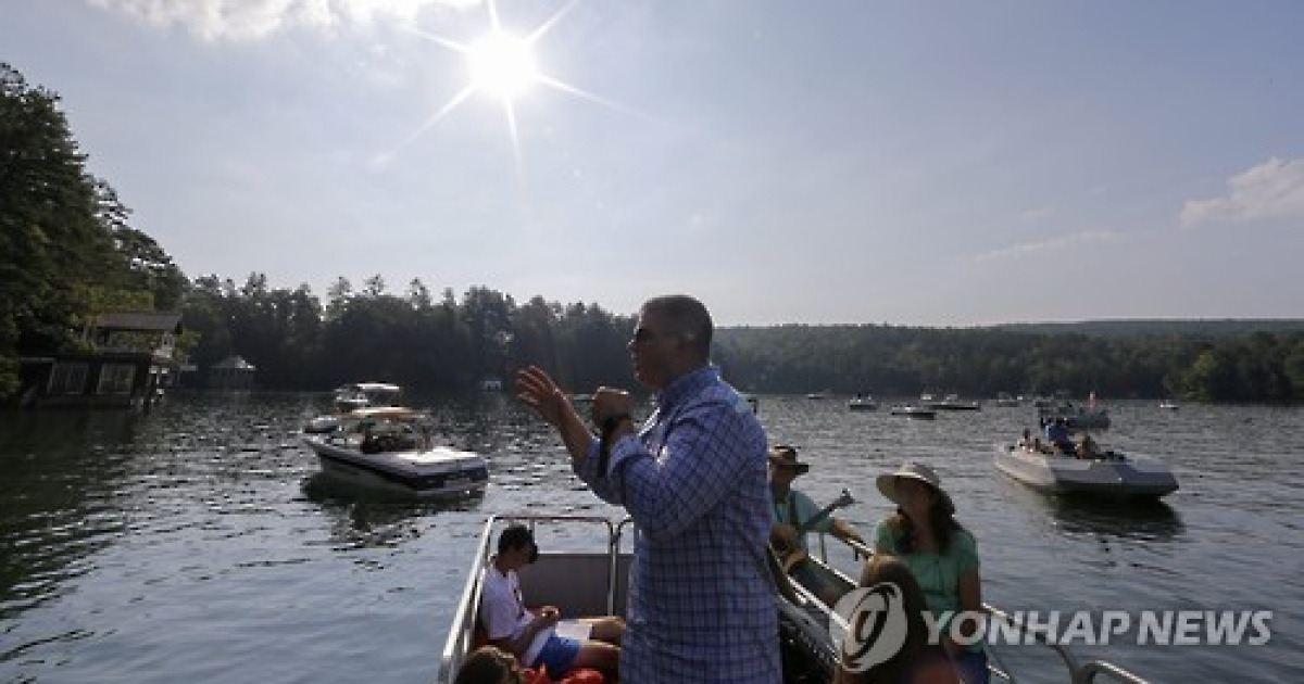 USA BOAT CHURCH