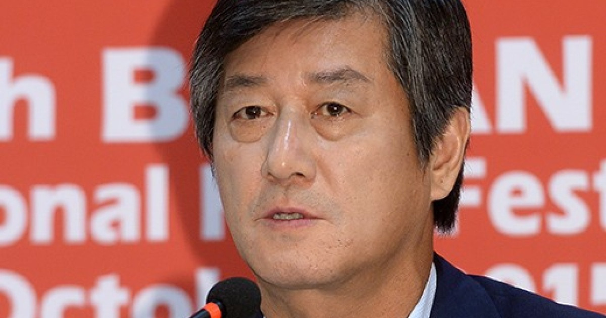 [T포토] 이용관 "착실하게 준비하고 있습니다"(20th BIFF)