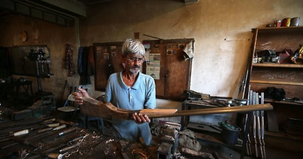 INDIA KASHMIR GUN MAKING