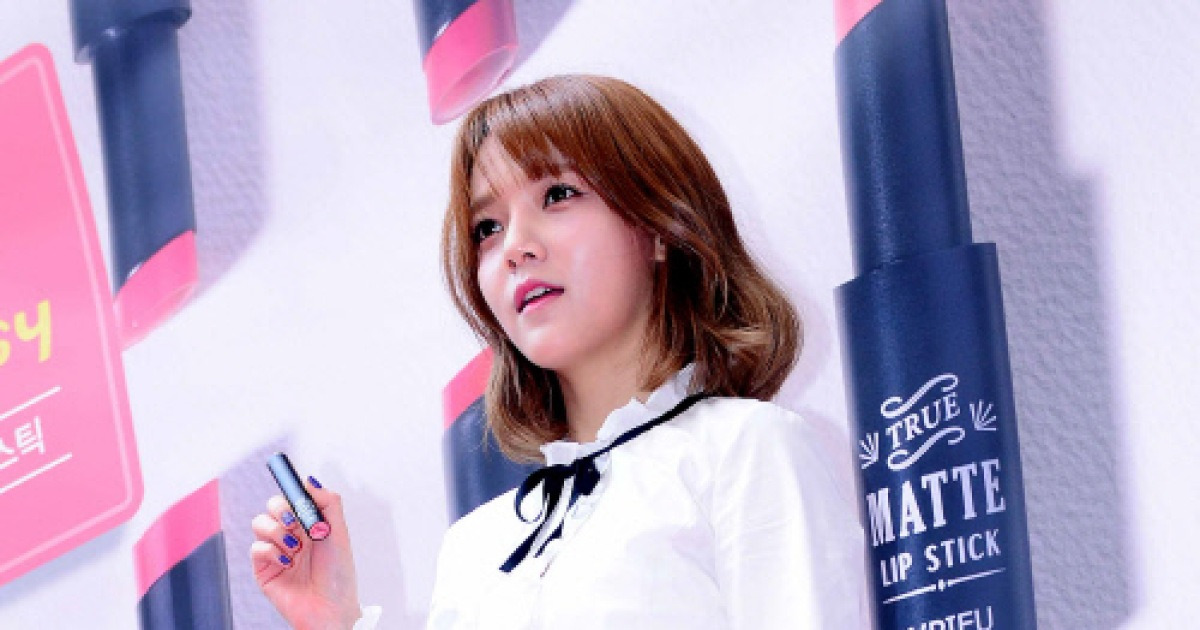 [SS포토]AOA 팬사인회 지민, "언제나 청순하죠~"