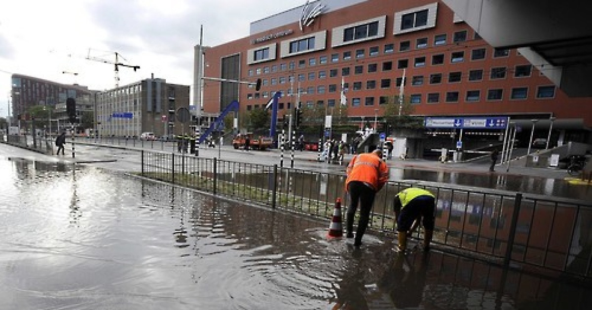 NETHERLANDS EMERGENCY WATER PIPE BURST